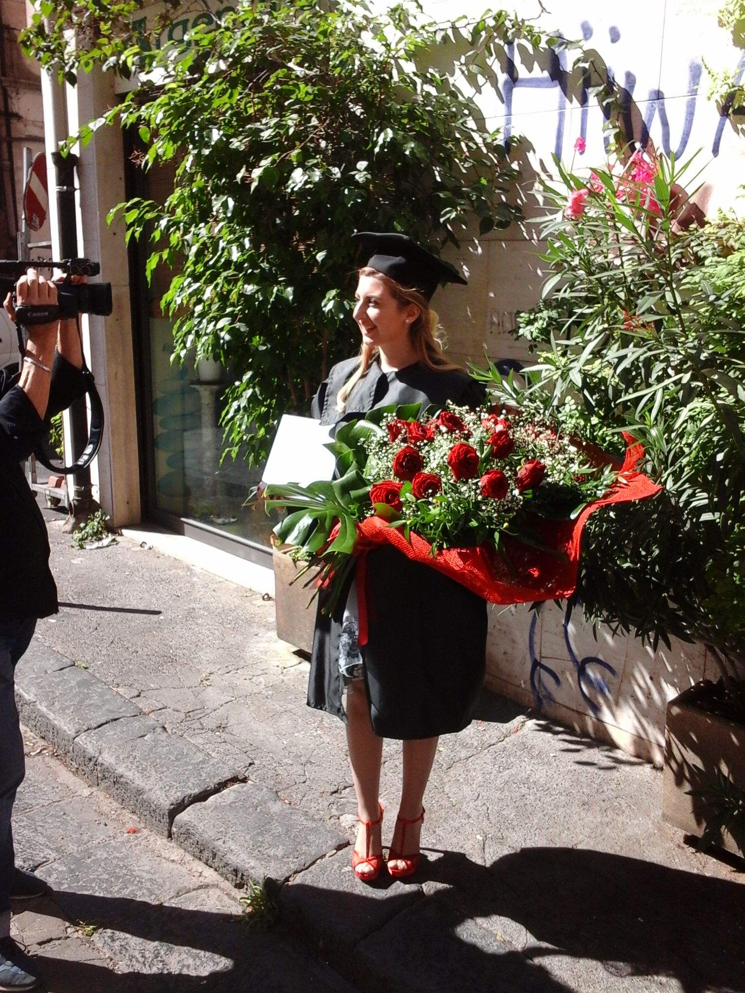 Laureata a 20 anni appena compiuti. Il record di una messinese ...